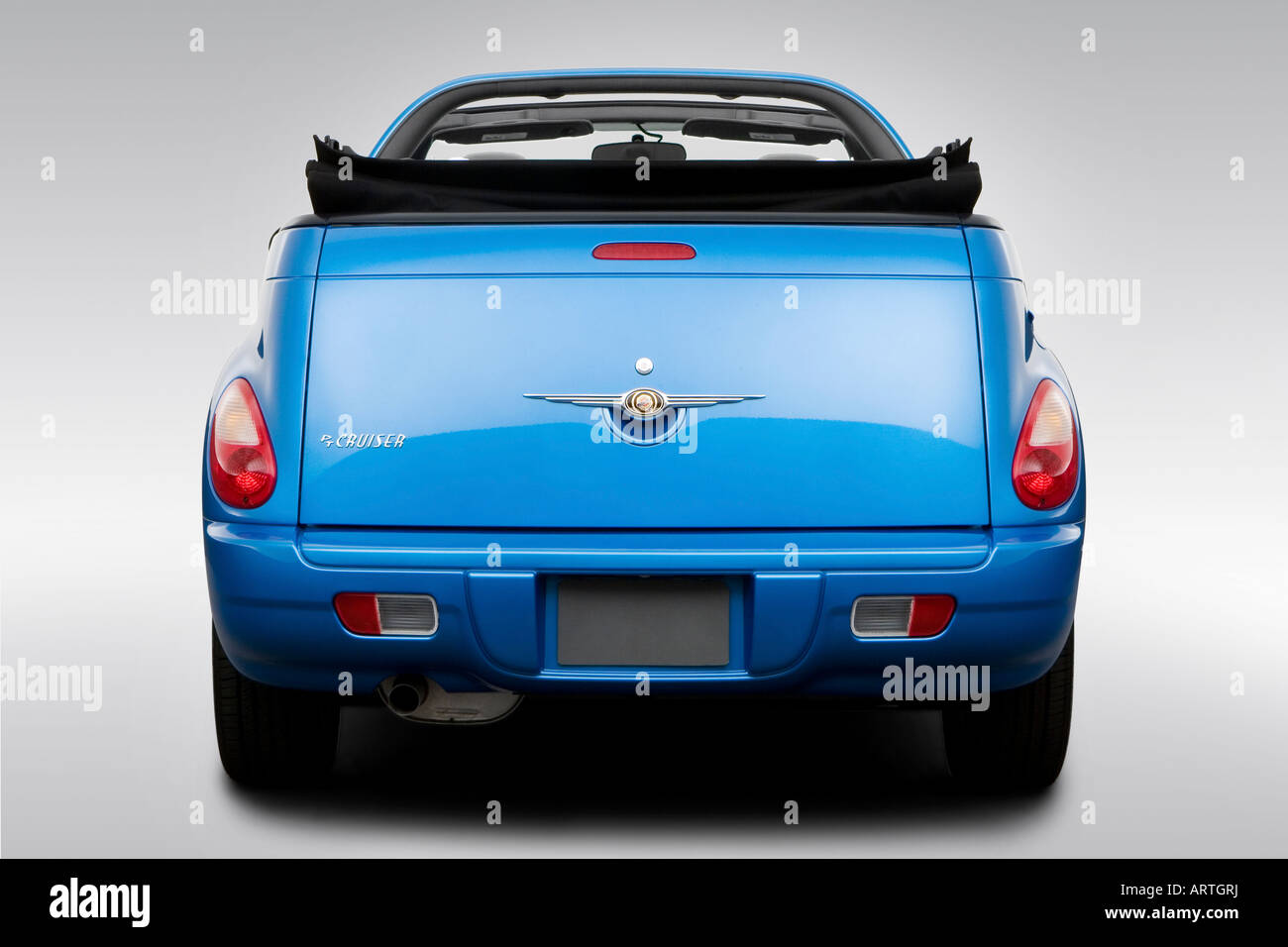 Car chrysler pt cruiser convertible hi-res stock photography and images ...