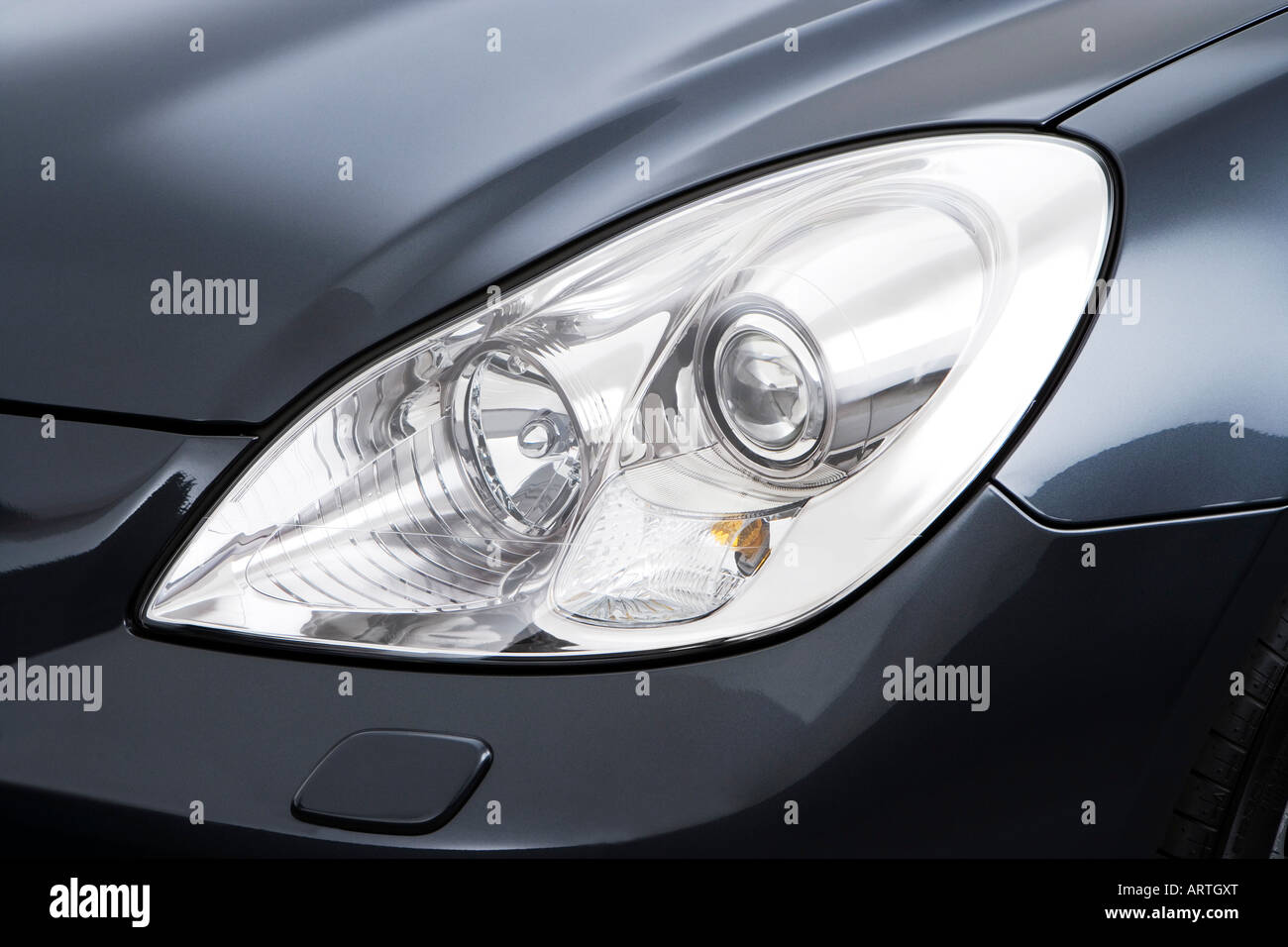 2008 Lexus SC SC430 in Gray - Headlight Stock Photo - Alamy