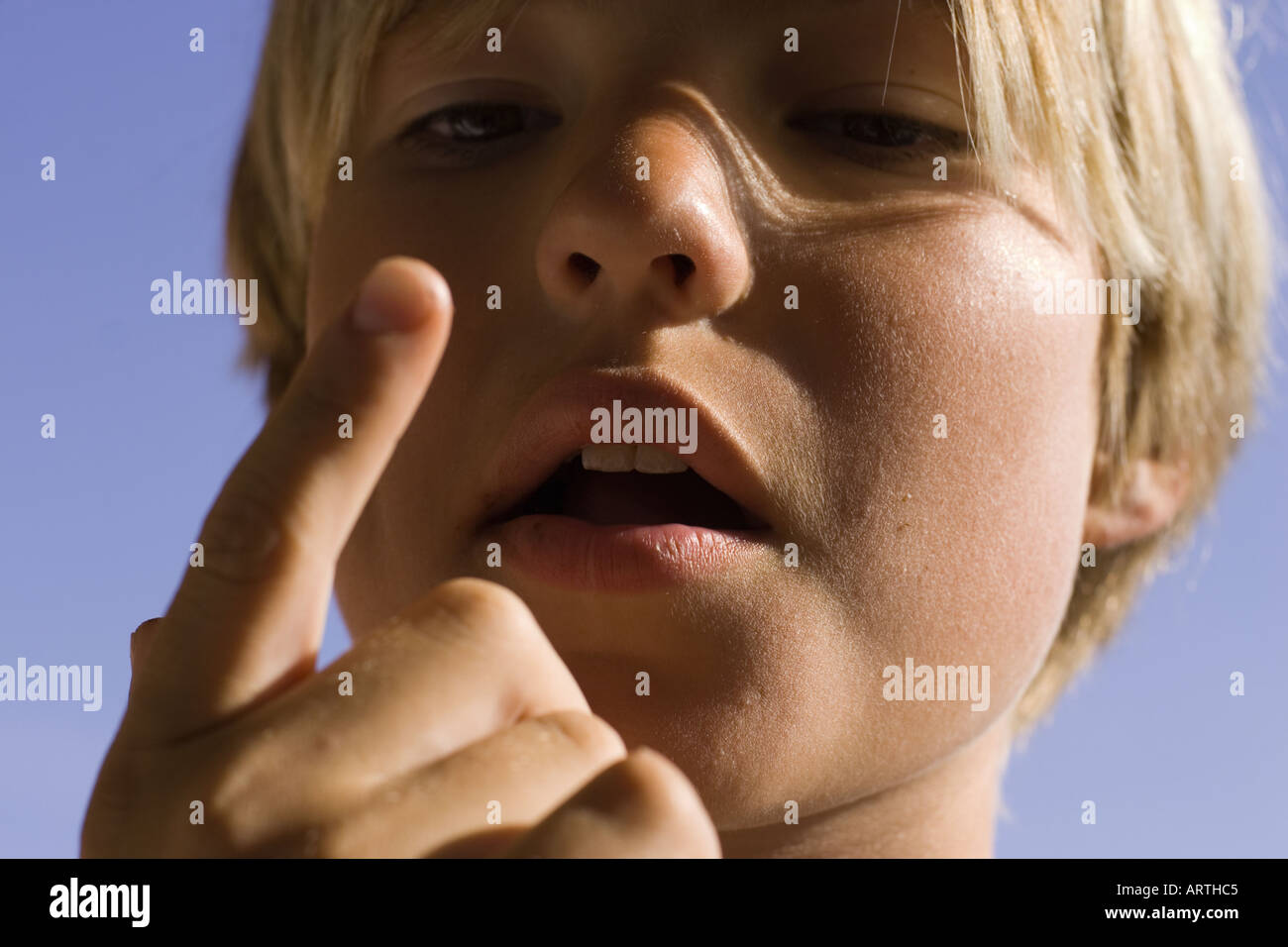 Finger eleven hi-res stock photography and images - Alamy