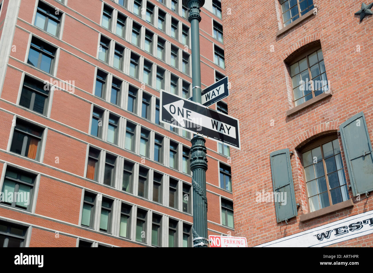 One way street signs hi-res stock photography and images - Alamy