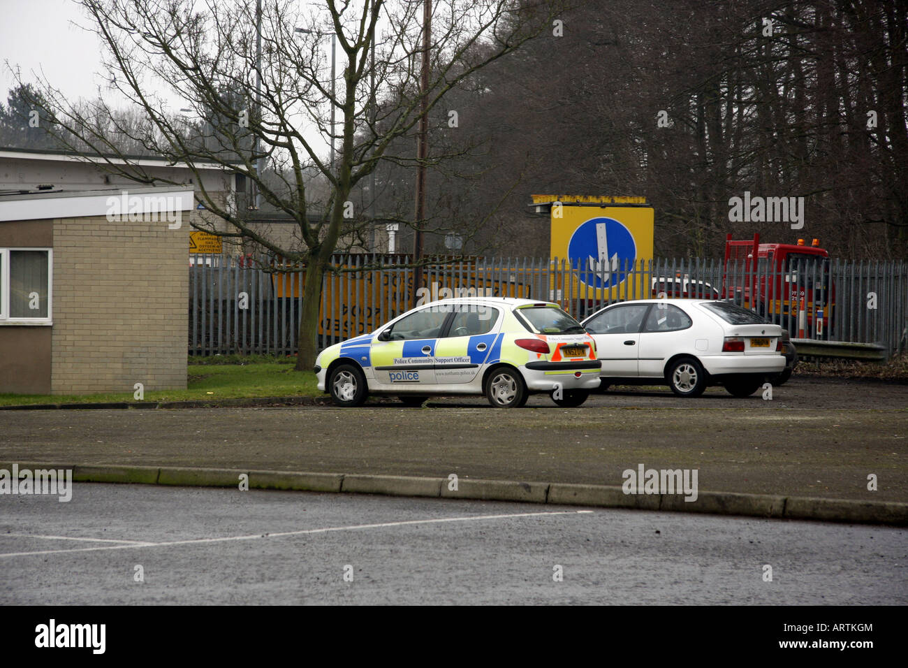 Police cars parked outside a motorway services police post Stock Photo ...