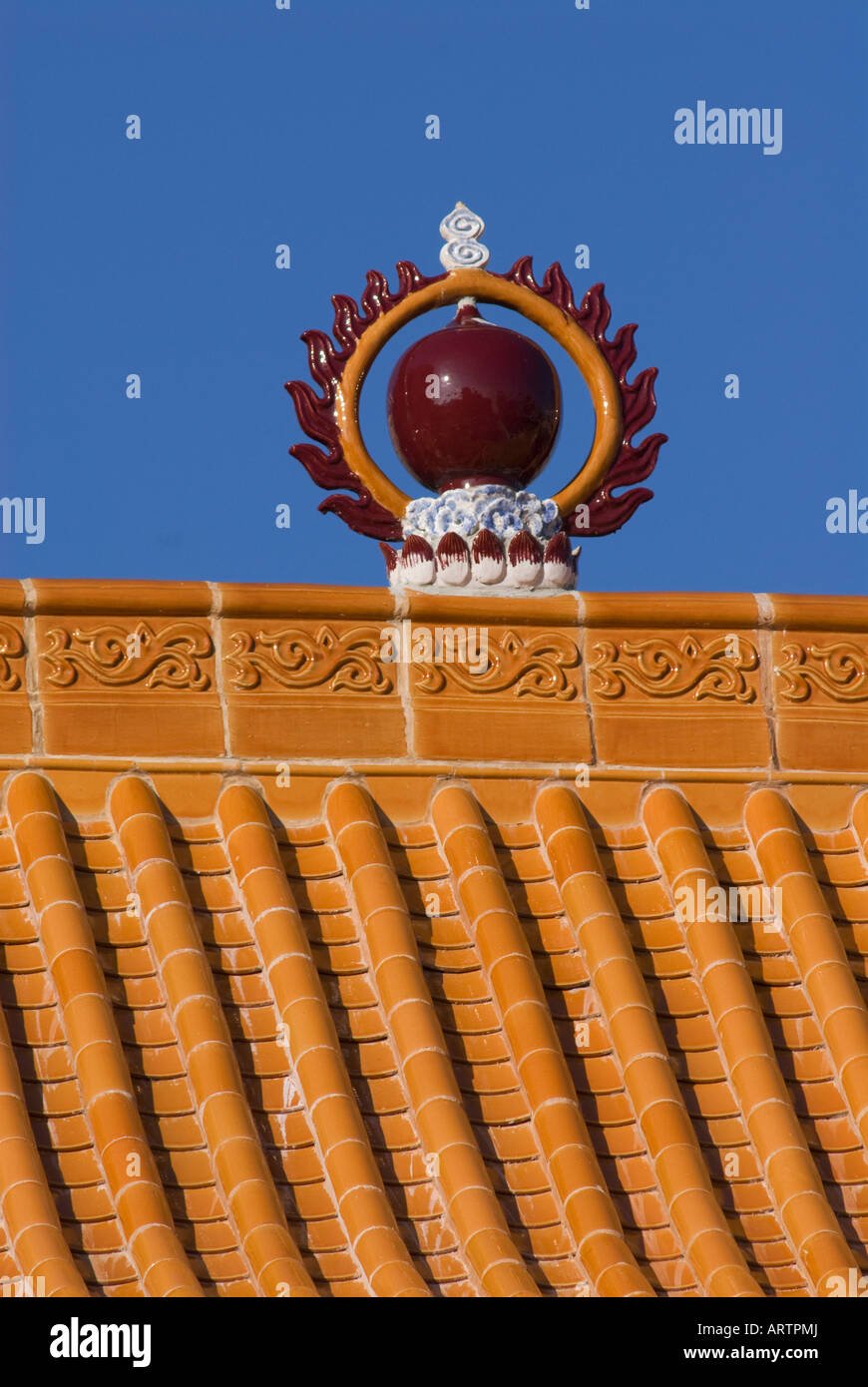 Seattle chinatown gate hi-res stock photography and images - Alamy