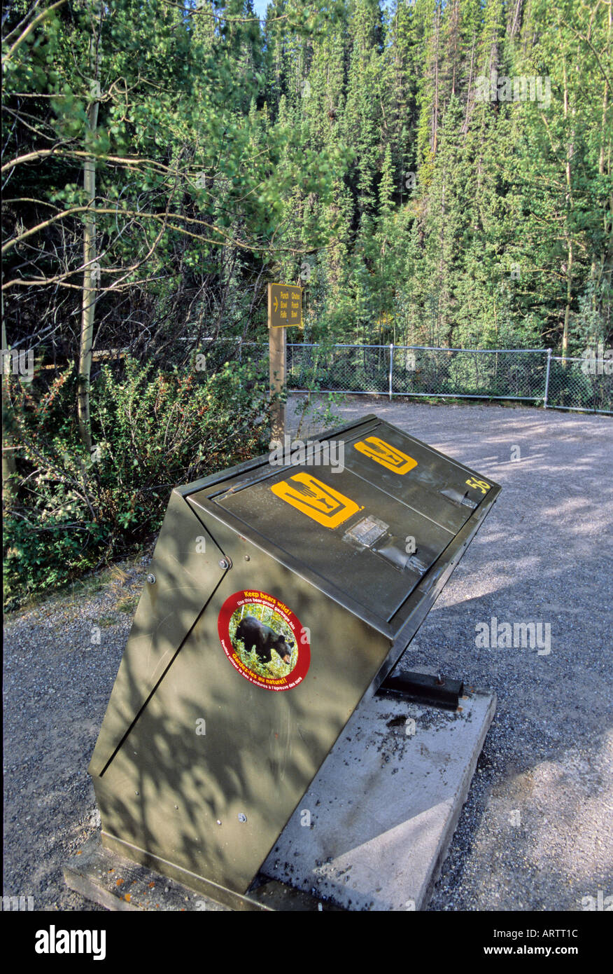 Bear proof garbage hi-res stock photography and images - Alamy