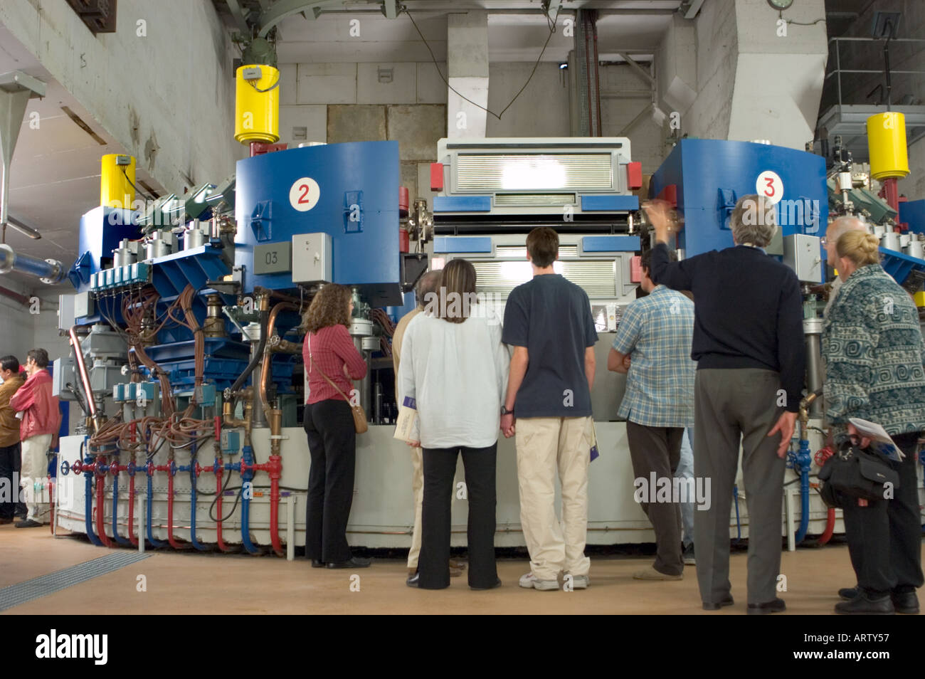 People Visiting Science Lab at "University of Paris South", "Or-say ...
