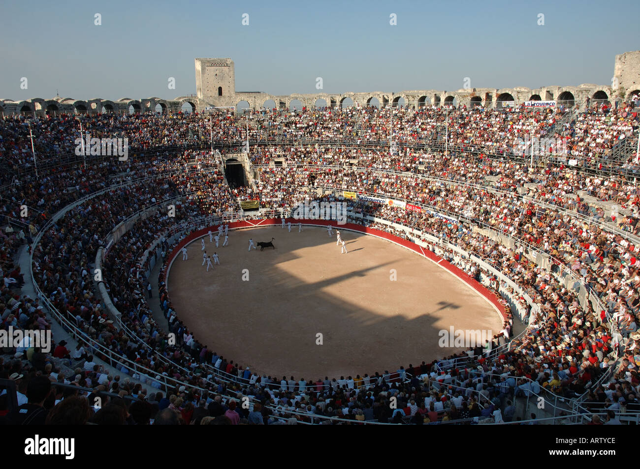Amphitheatre Audience High Resolution Stock Photography and Images - Alamy