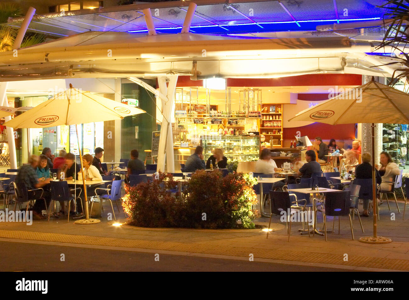 Nightlife mooloolaba sunshine coast queensland hi-res stock photography ...