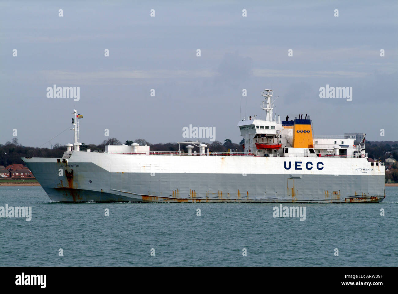 Car carrier port southampton hampshire hi-res stock photography and ...