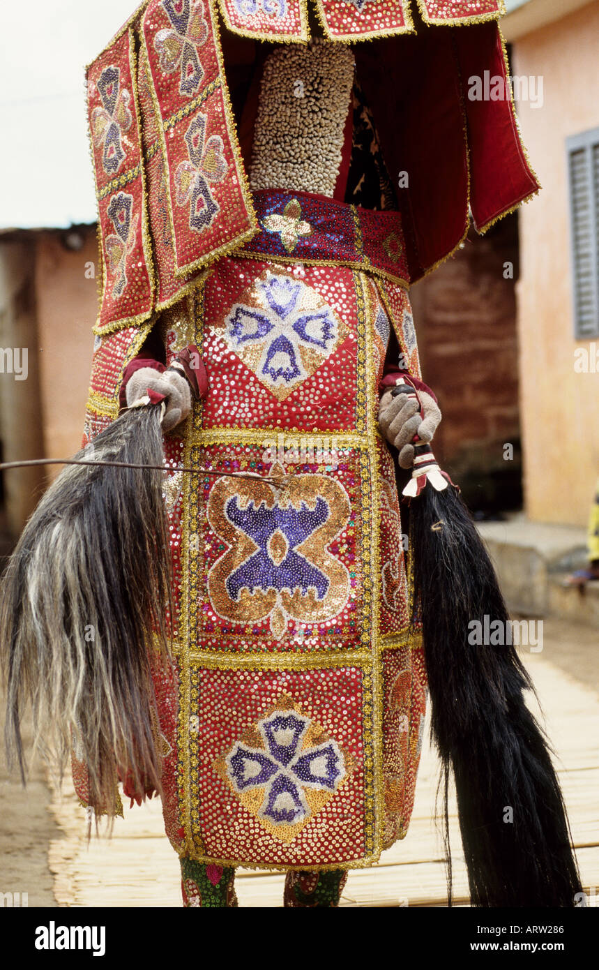 Egungun hi-res stock photography and images - Alamy