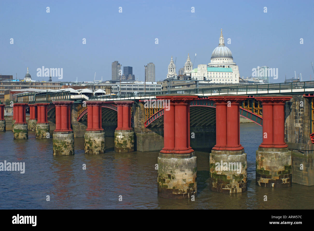 The old Blackfriars Bridge across the River Thames with St Pauls ...