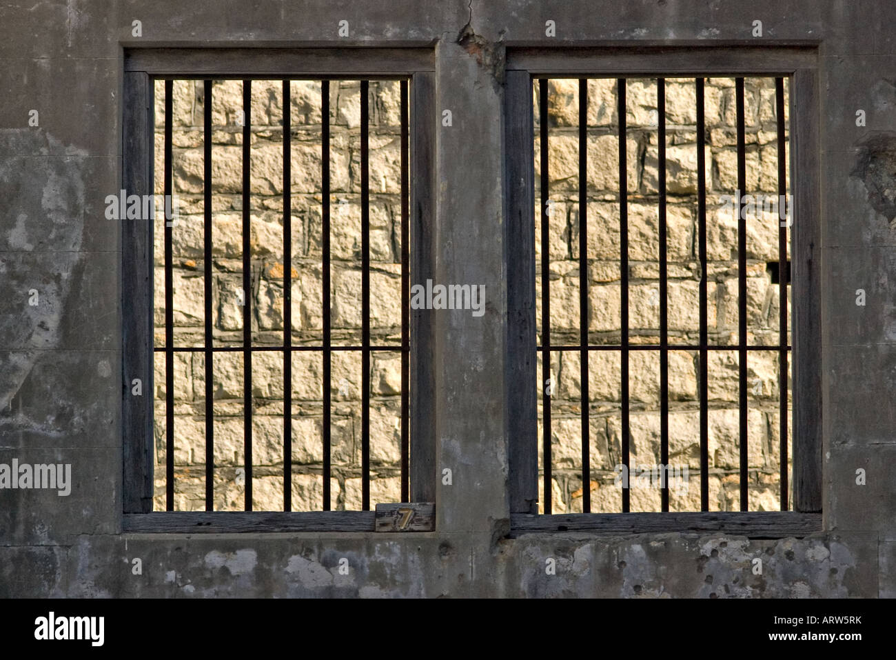 Jail walls hi-res stock photography and images - Alamy