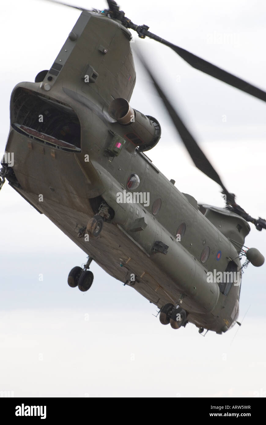 Chinook Helicopter, sharp turn Stock Photo - Alamy