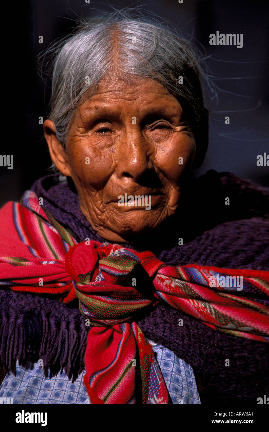 old native bolivian woman s face Stock Photo - Alamy
