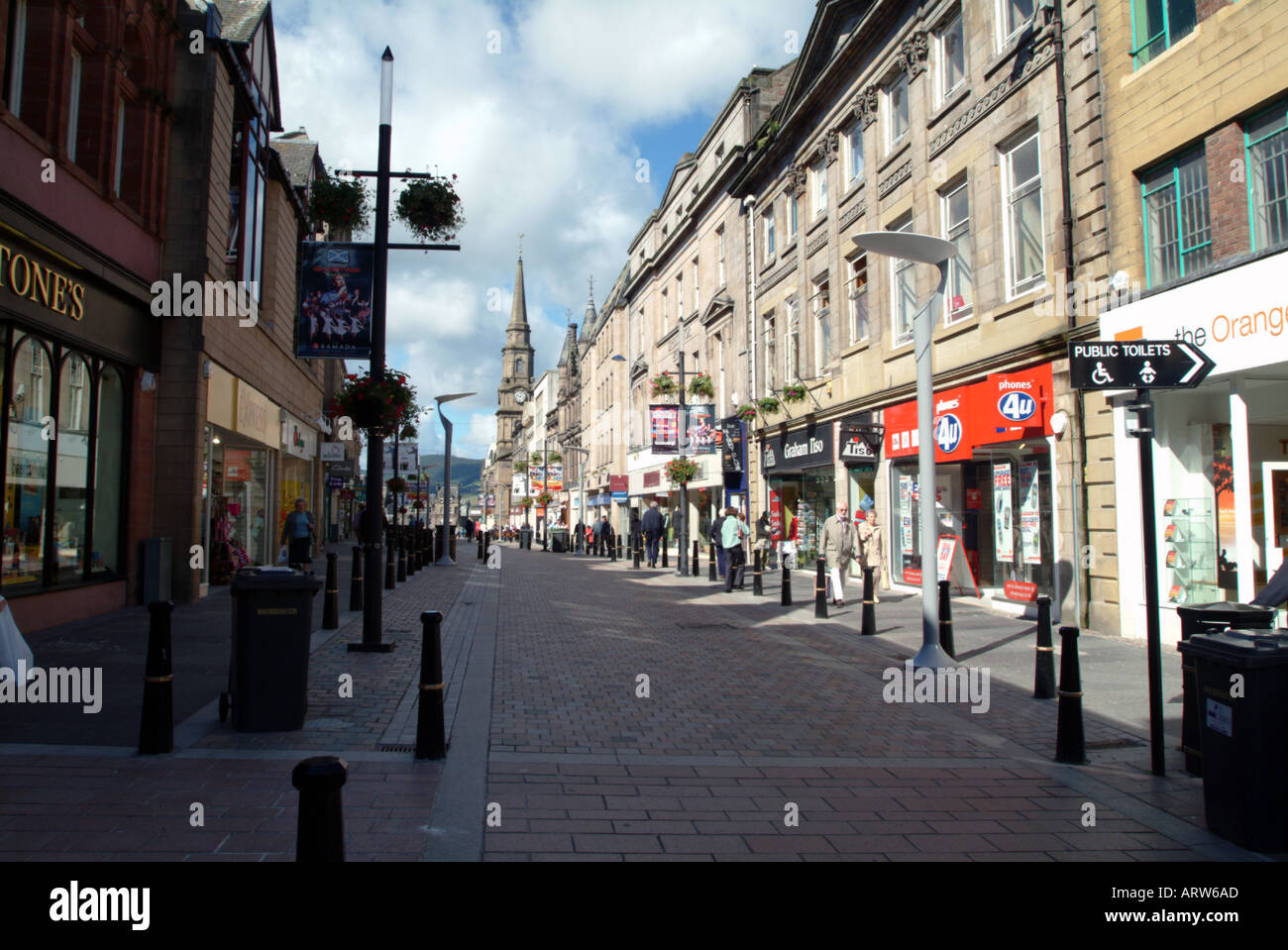 Inverness high street hi-res stock photography and images - Alamy