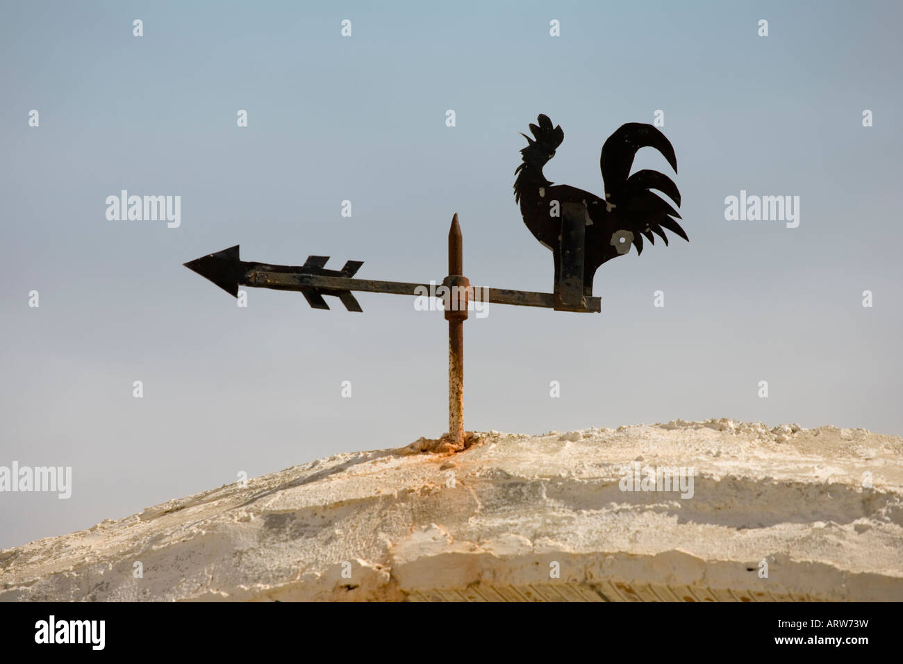 Cockerel weathervane hi-res stock photography and images - Alamy