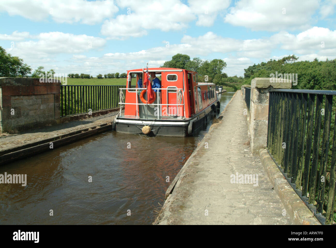 Almond aqueduct hi-res stock photography and images - Alamy