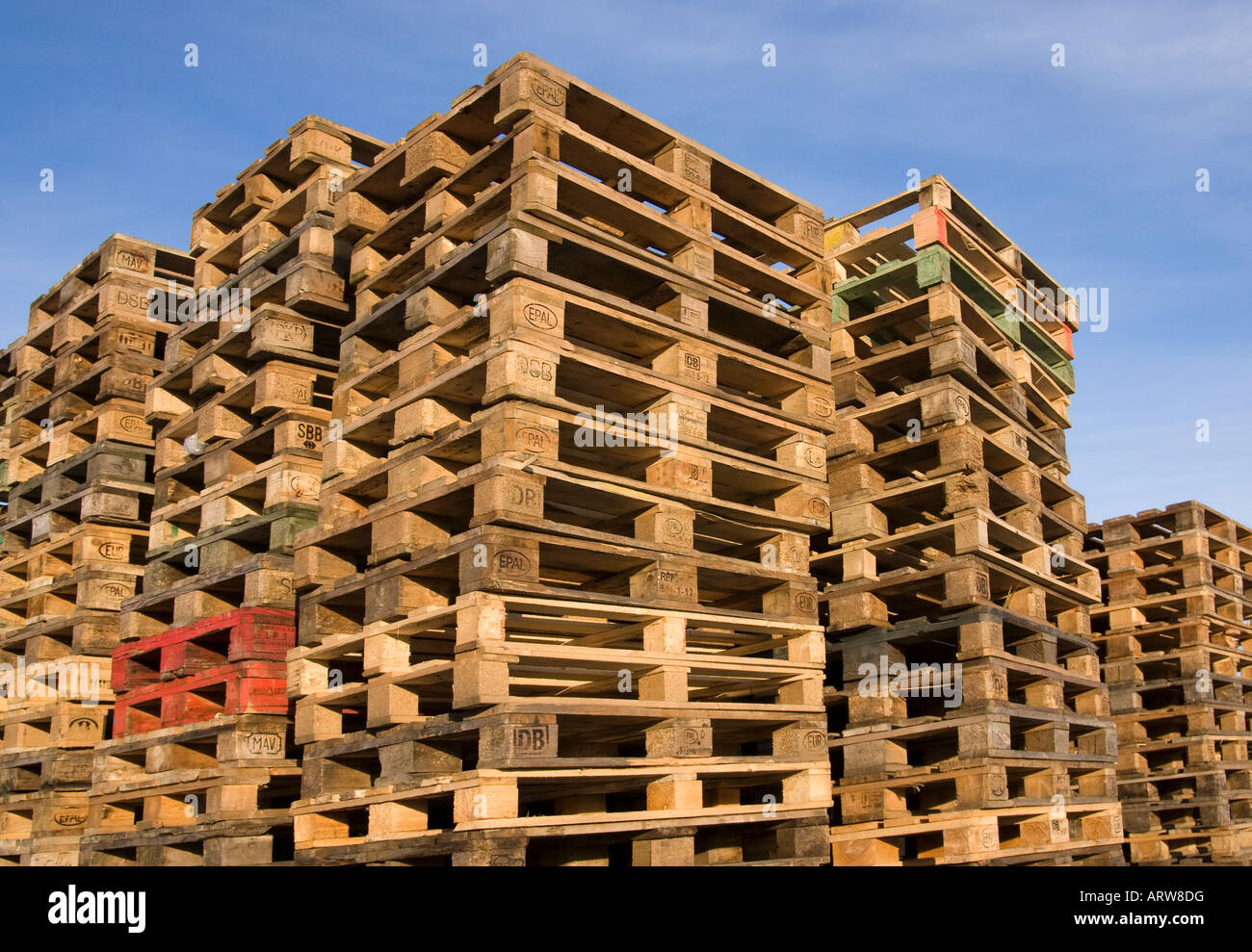 The standard european pallet hi-res stock photography and images - Alamy