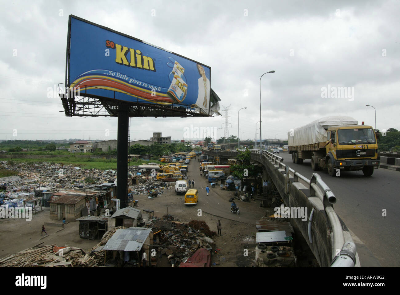 Poor infrastructure nigeria hi-res stock photography and images - Alamy