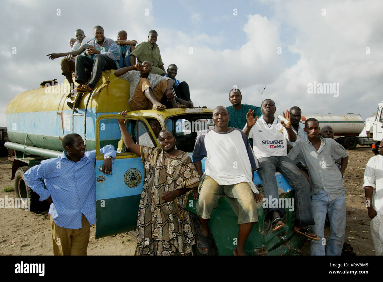 Nigeria workers hi-res stock photography and images - Alamy