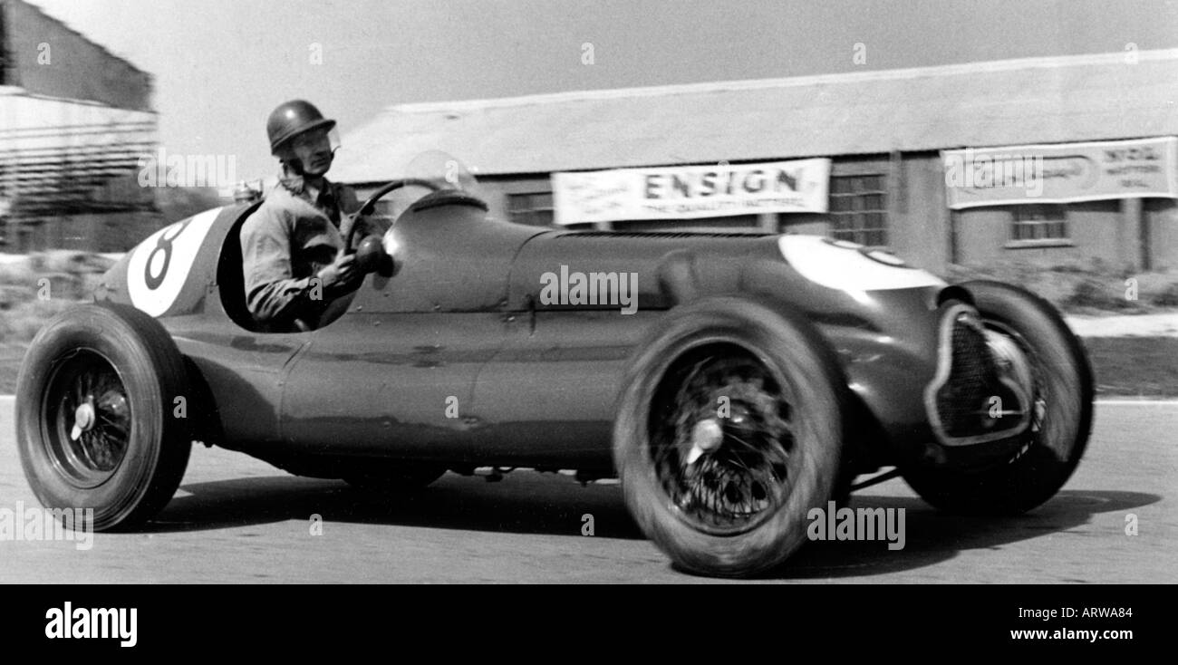 Brian Shawe Taylor in an ERA at Woodcote Goodwood 1951 Stock Photo - Alamy