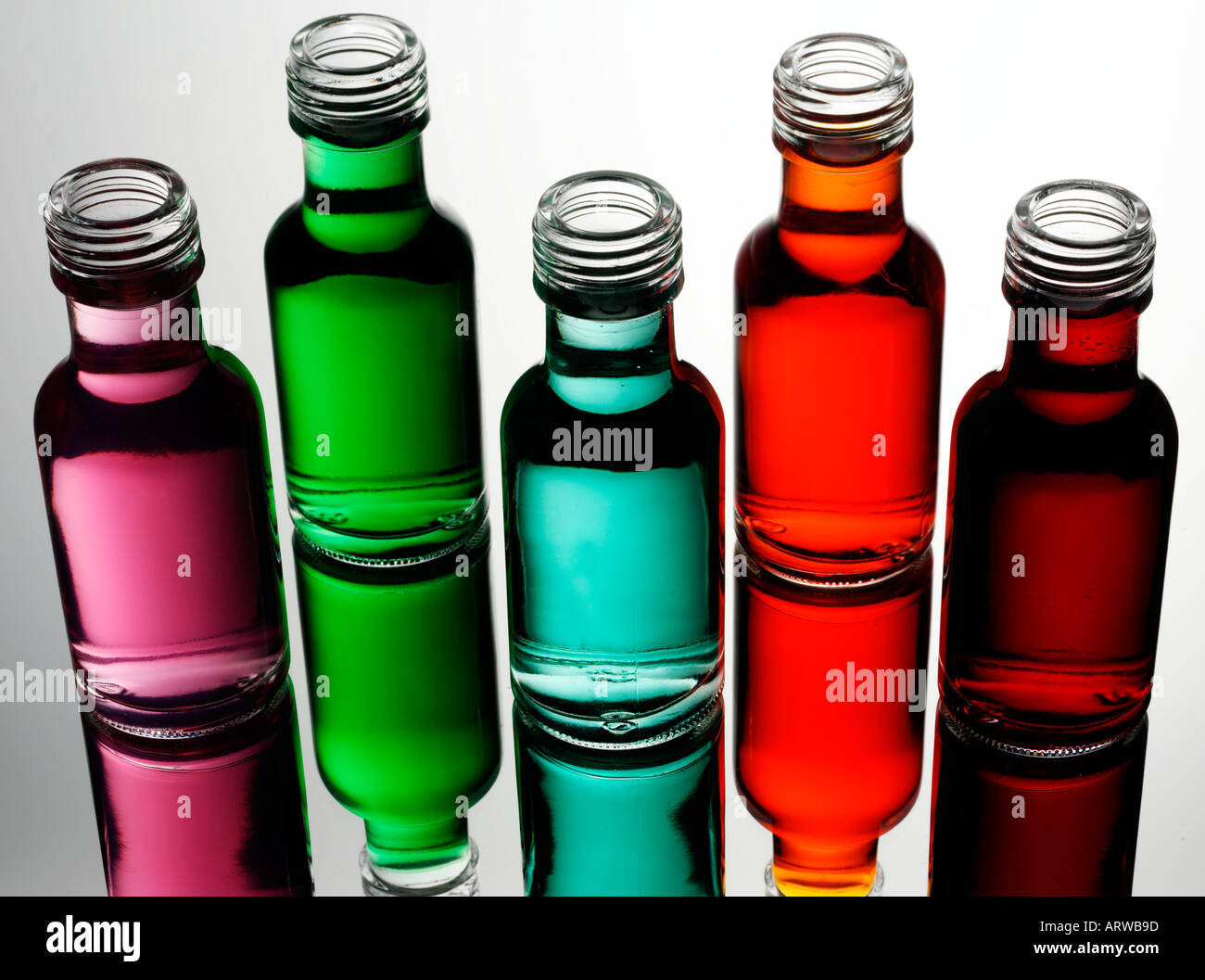 Food colouring bottle hi-res stock photography and images - Alamy