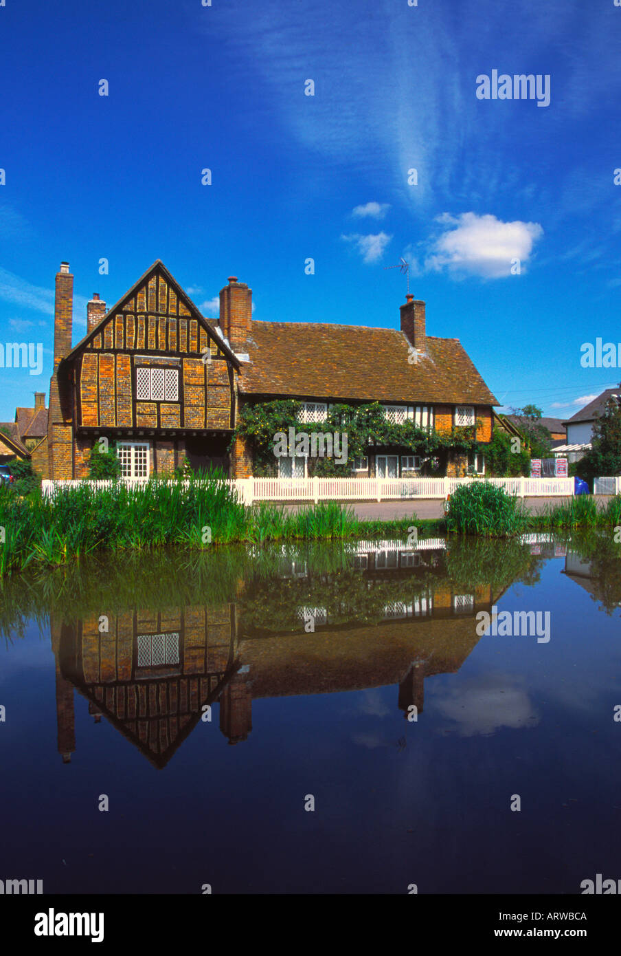 Aldbury hertfordshire hi-res stock photography and images - Alamy