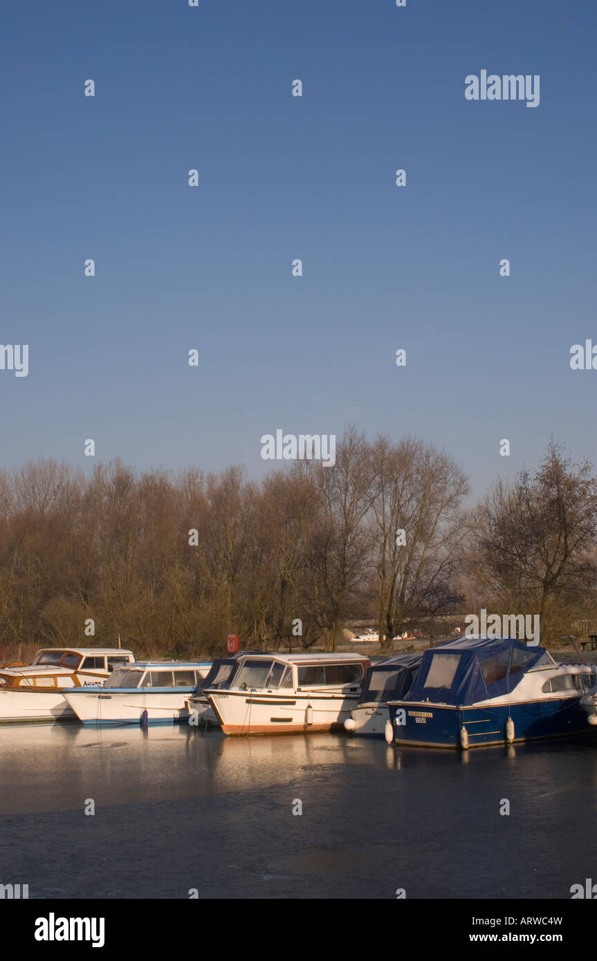 Peaceful river scene boats hi-res stock photography and images - Alamy