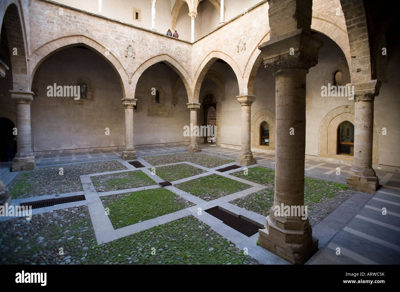 Palazzo chiaramonte palermo hi-res stock photography and images - Alamy