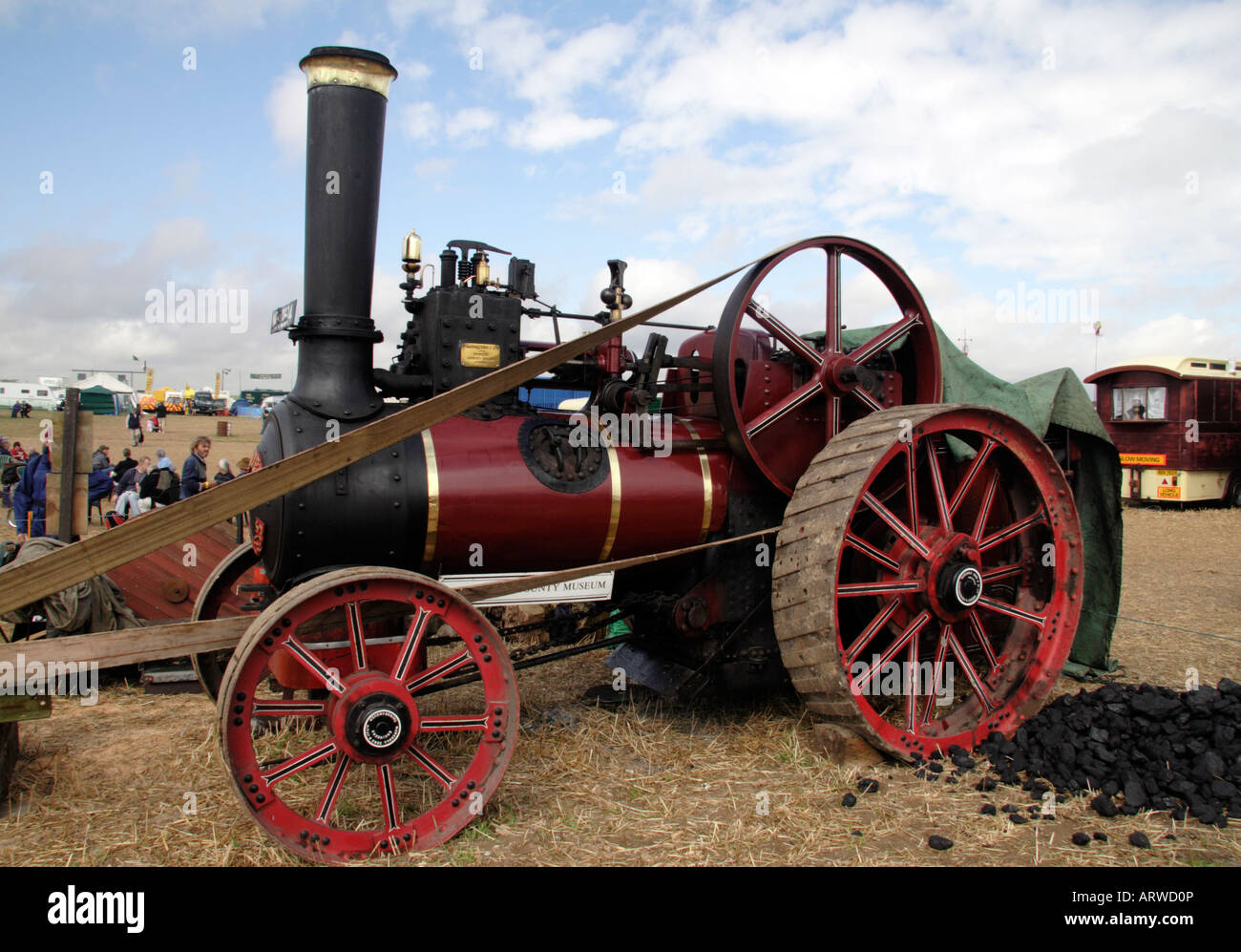 Steam engine driving farm machinery Stock Photo - Alamy