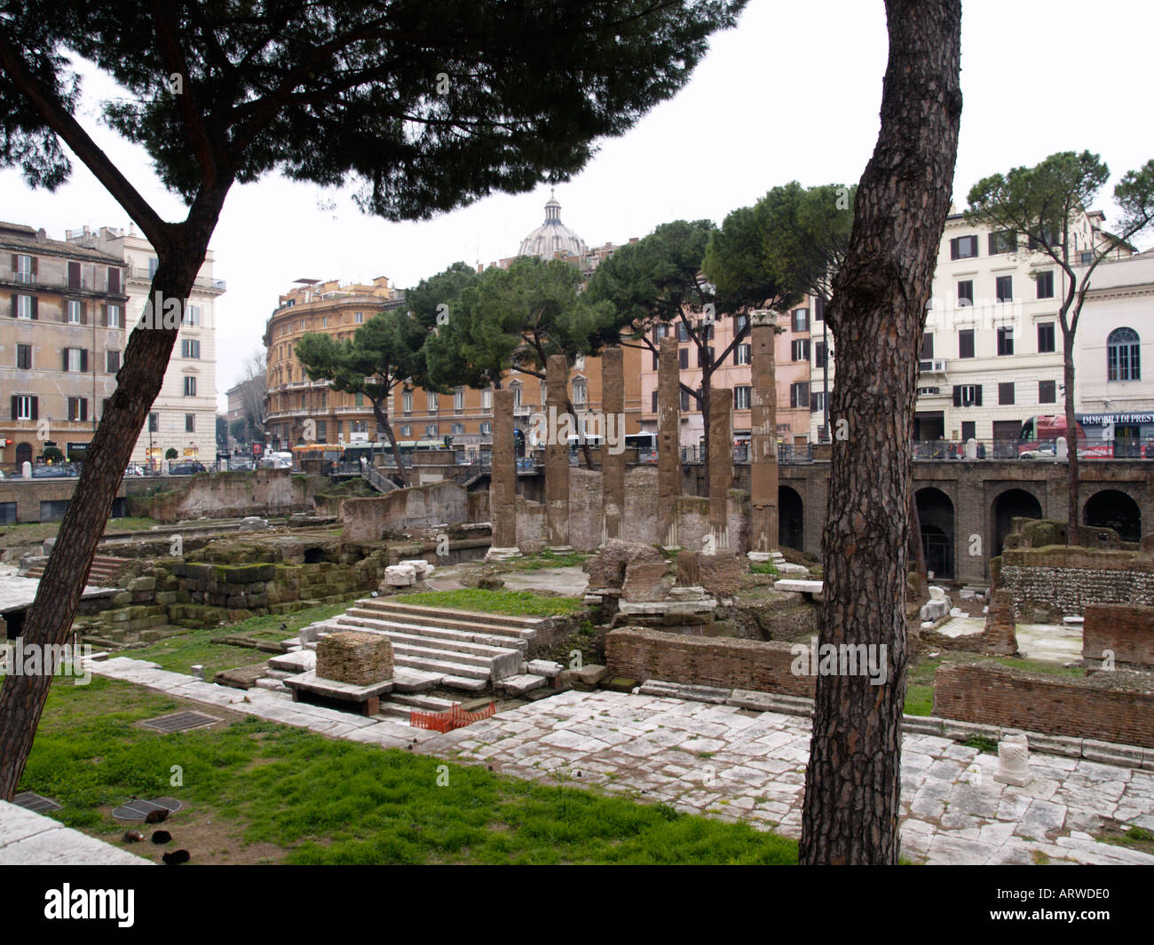 The temple complex archaeological excavation site on Piazza Argentina ...