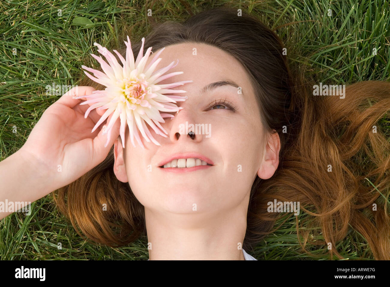 Country girl flower garden hi-res stock photography and images - Alamy