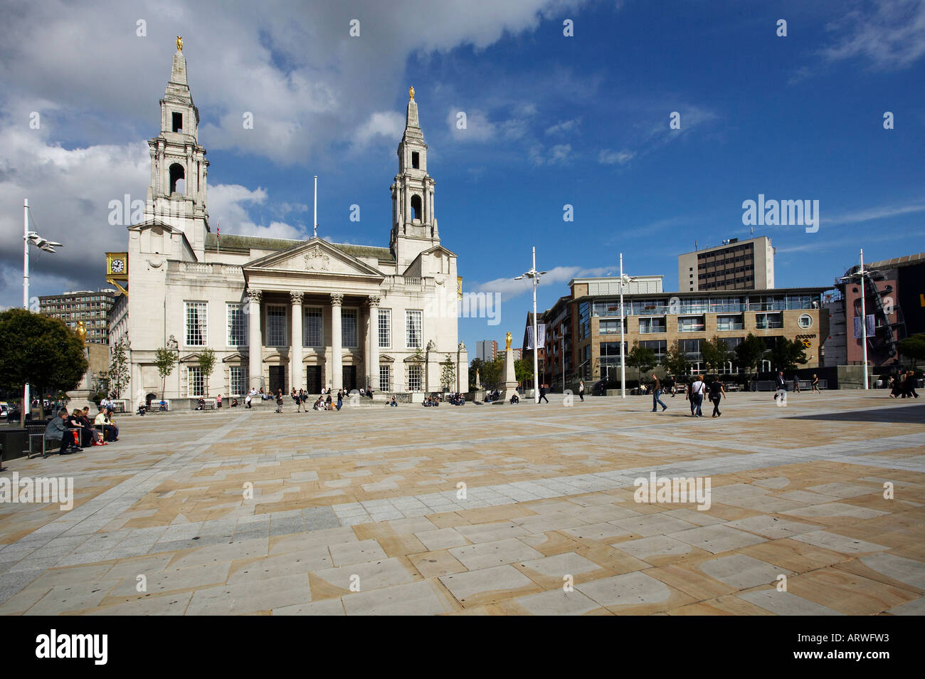 Leeds Civic Centre and Millennium Square Leeds City Centre West ...