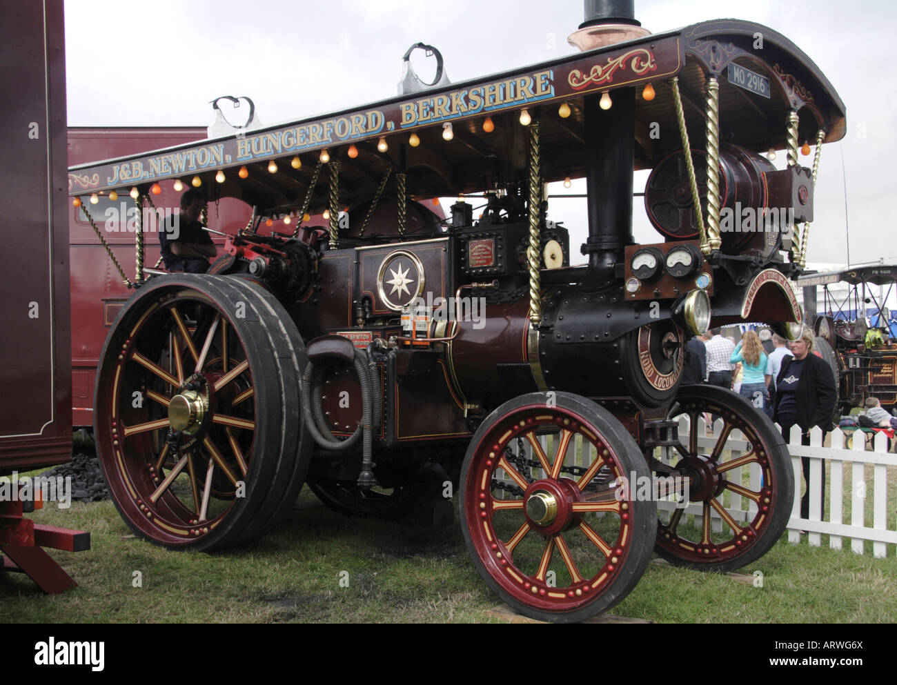 A showman's engine on display at a steam and country fair Stock Photo ...