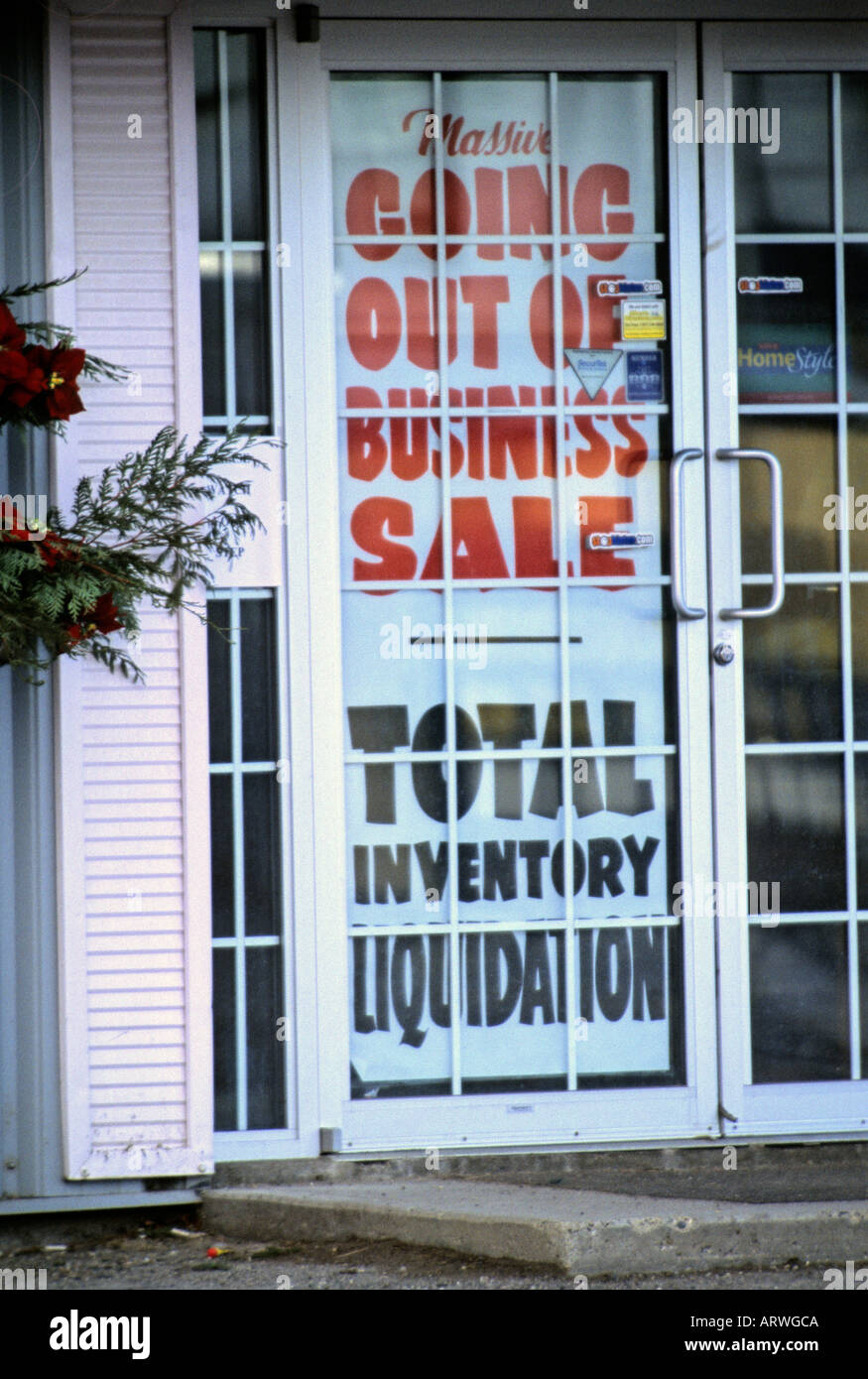 Going out of business sign 2 Stock Photo - Alamy