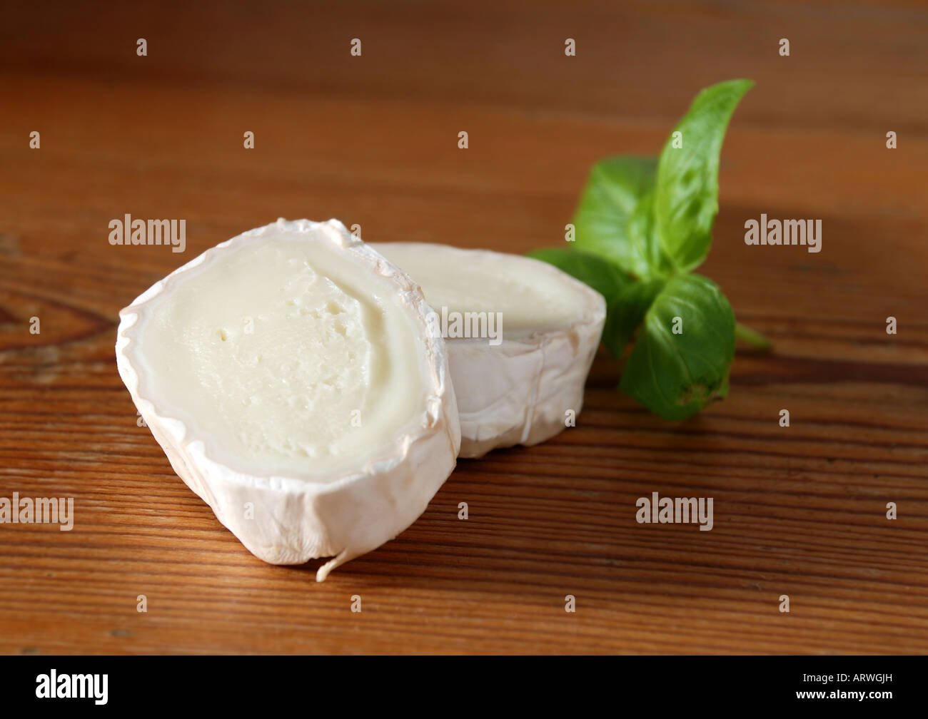 Chevre cheese hi-res stock photography and images - Alamy
