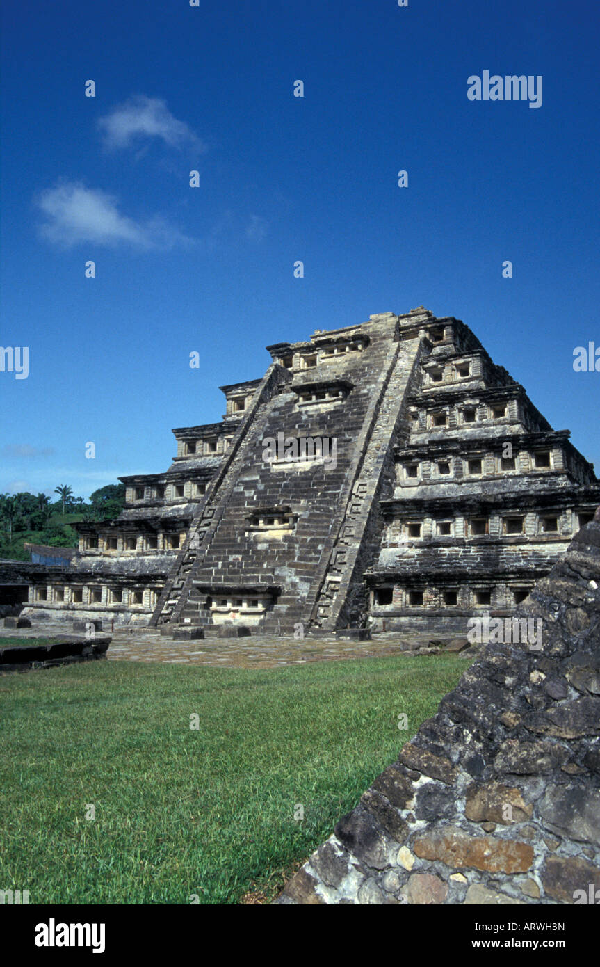 The Pyramid of the Niches at the Totonac ruins of El Tajin, Veracruz ...