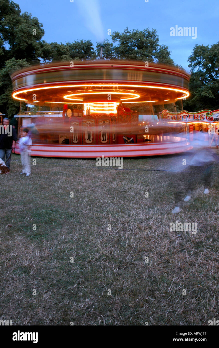 Fairground at night Stock Photo - Alamy