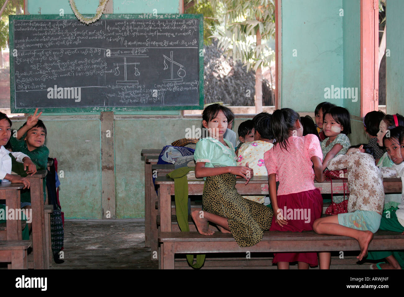 Burmese children at the Taungthaman village school near U Bein's bridge ...