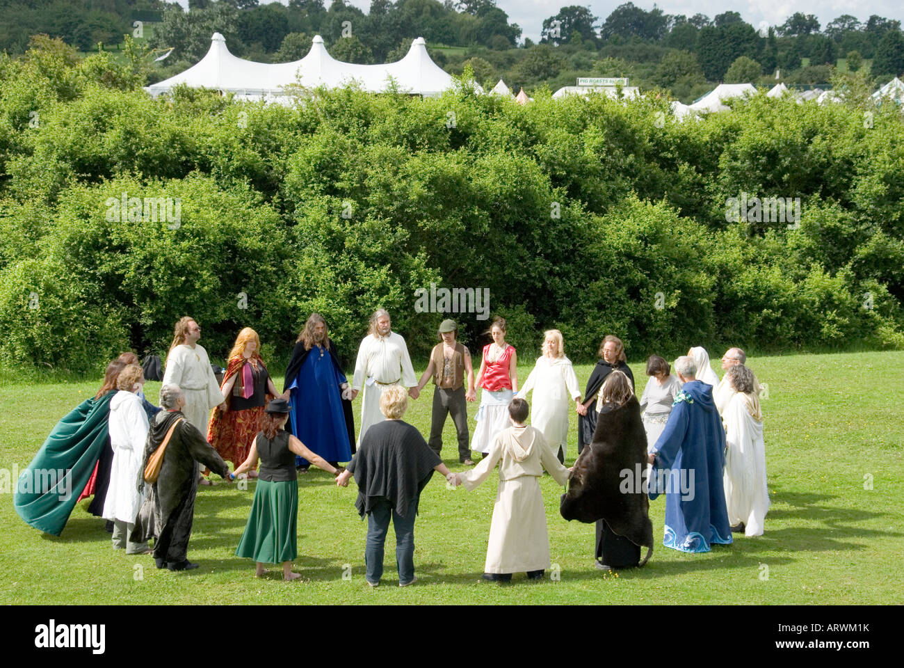 Druid ceremony hi-res stock photography and images - Alamy