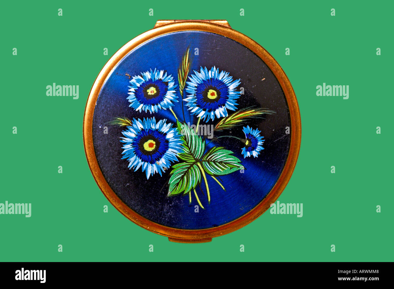 Powder compact vintage hi-res stock photography and images - Alamy