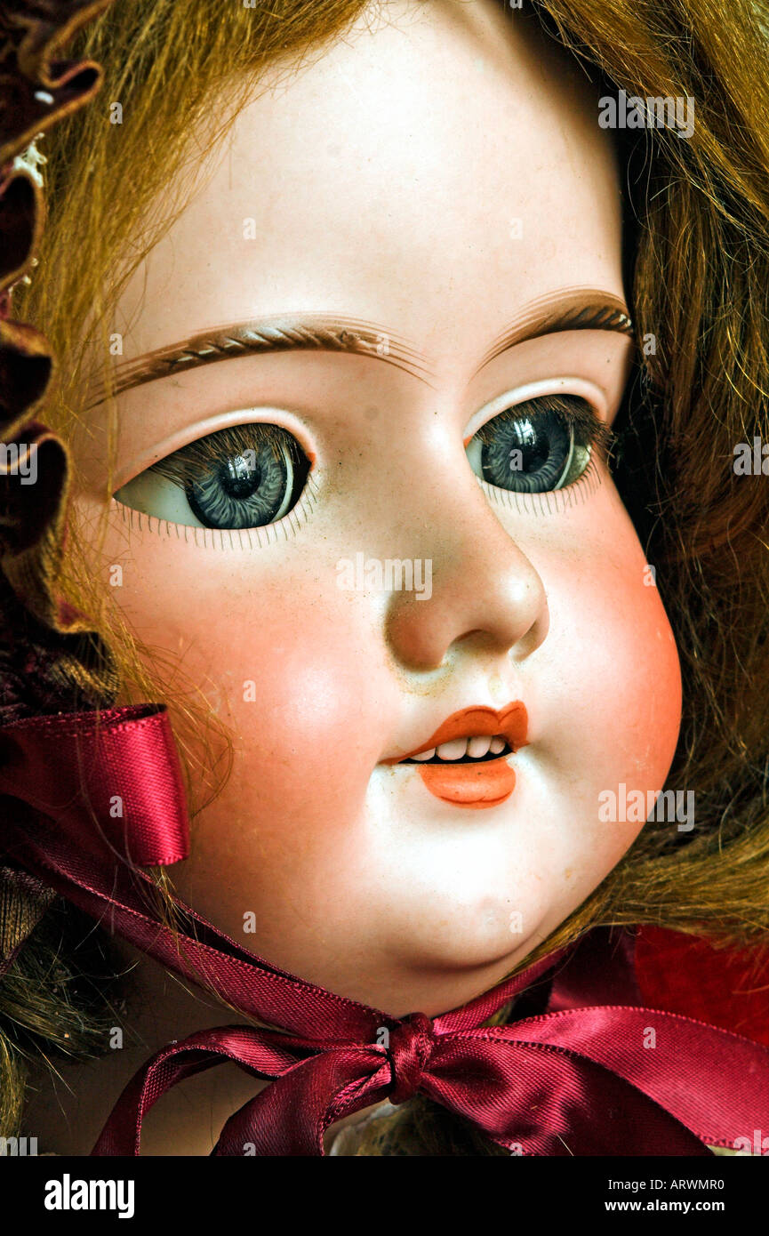 Vintage doll hi-res stock photography and images - Alamy