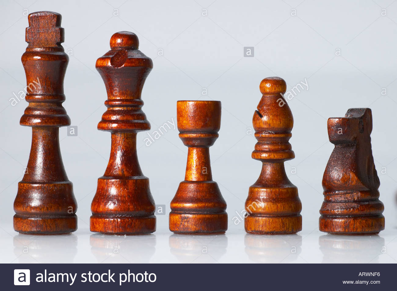 Chess pieces cutout hi-res stock photography and images - Alamy