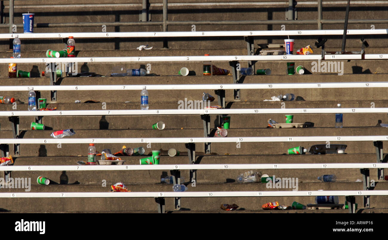 Stadium seats litter garbage hi-res stock photography and images - Alamy