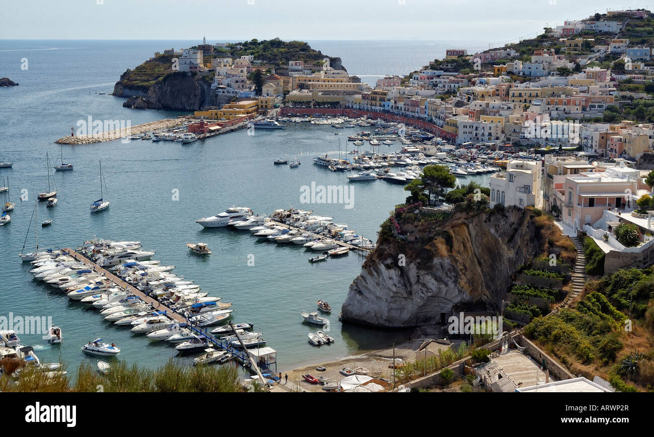 Isole pontine hi-res stock photography and images - Alamy
