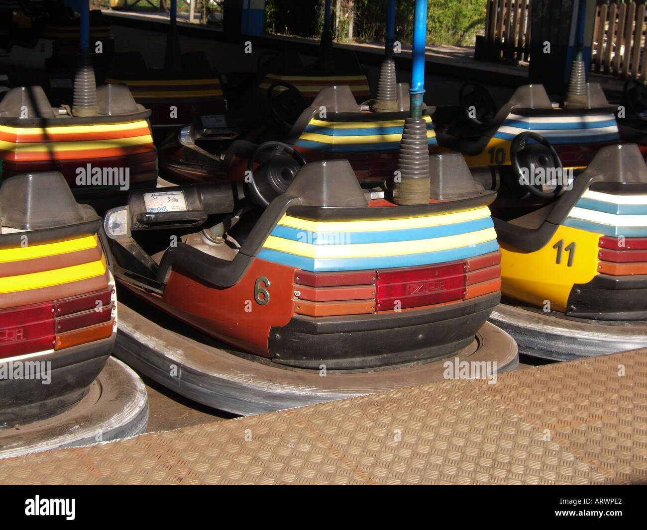 Driving dodgems hi-res stock photography and images - Alamy