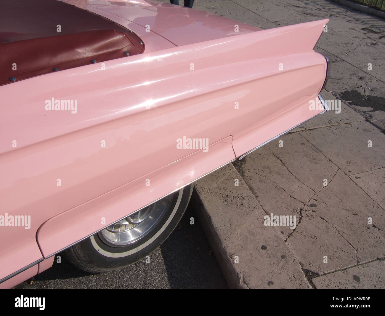 classic pink cadillac car Stock Photo - Alamy