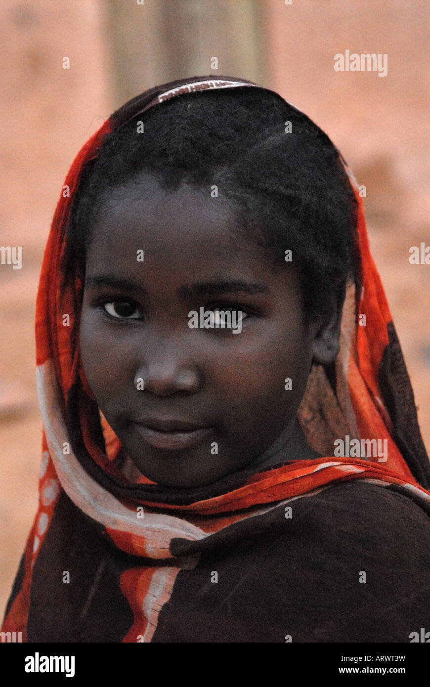 Girl Chinguetti Adrar region Mauritania Stock Photo - Alamy