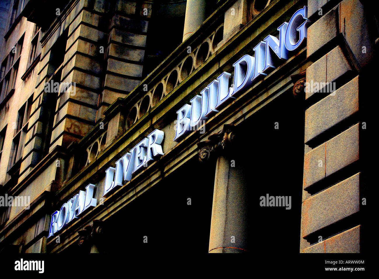 Royal insurance company building hi-res stock photography and images ...