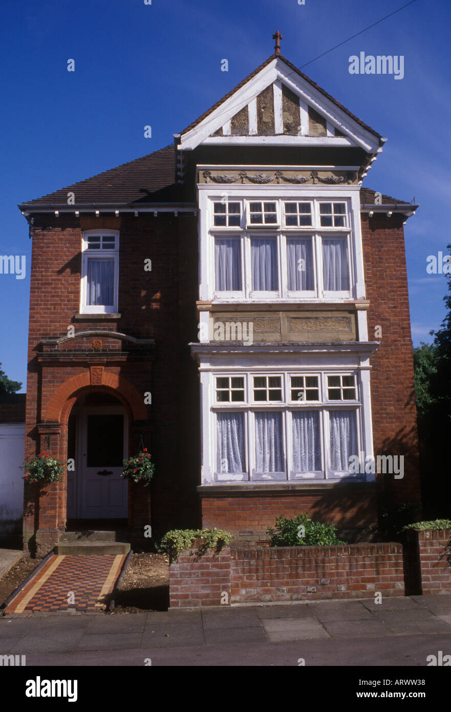 Detached Edwardian house c 1900 Chelmsford, Essex, UK with bay windows ...