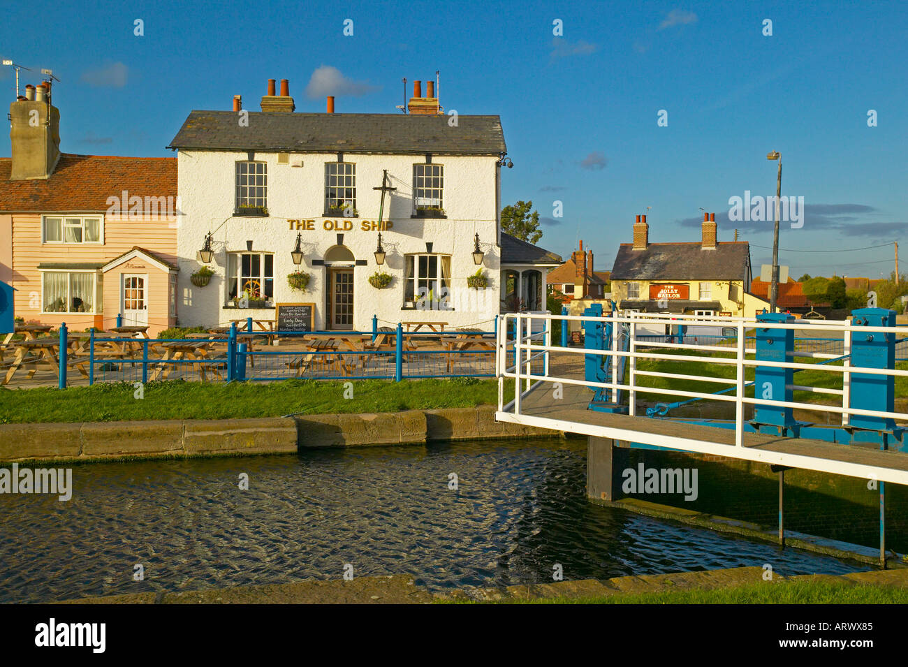 The old ship heybridge hi-res stock photography and images - Alamy