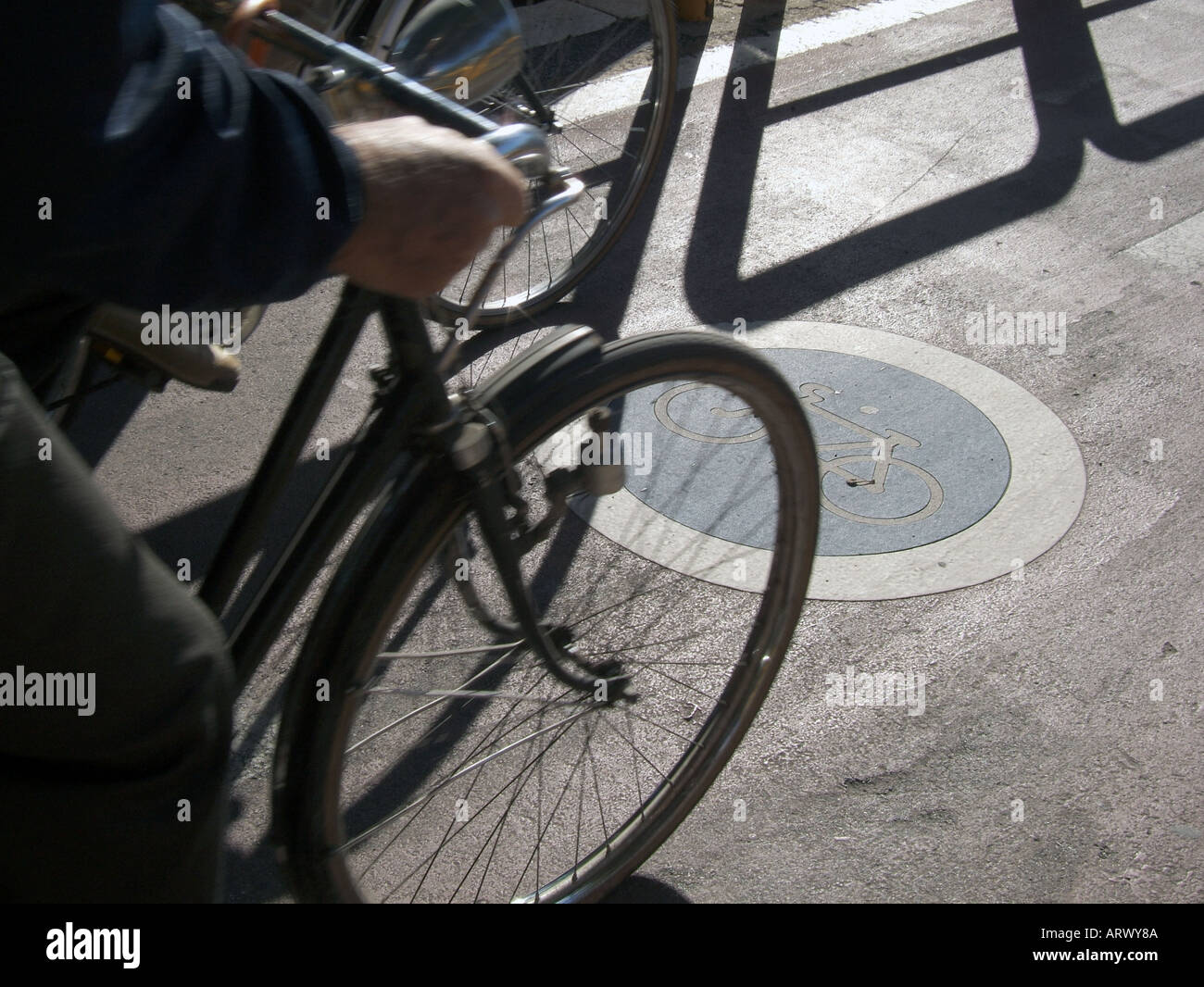 cyclist on cycle path silhouette Stock Photo - Alamy